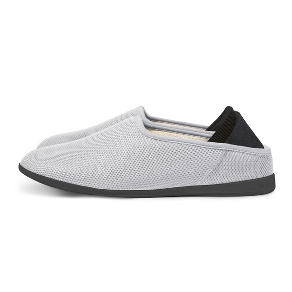 summer slippers by mahabis // slippers reinvented